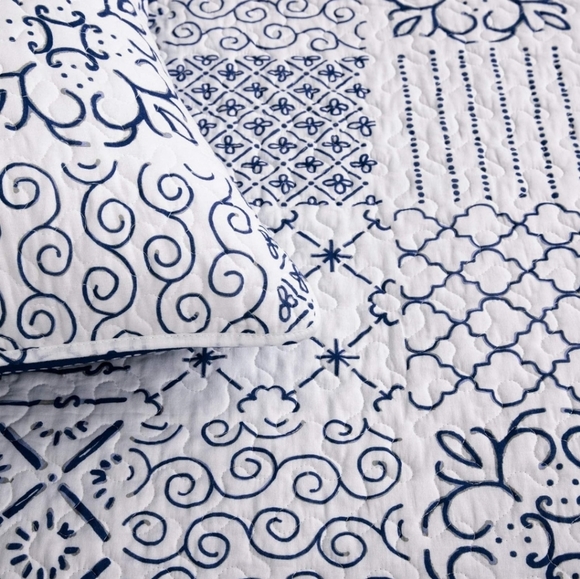 Lush Decor | Bedding | Lush Decor Monique 3pc Reversible King Quilt Set ...